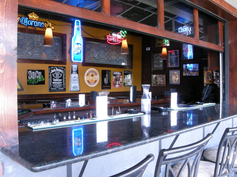 The Quarter Bar & Grill In Addison - Dallas Night Life
