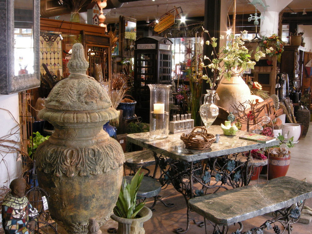 Ruibal's Plants of Texas Pearl Street - Dallas Lawn & Garden